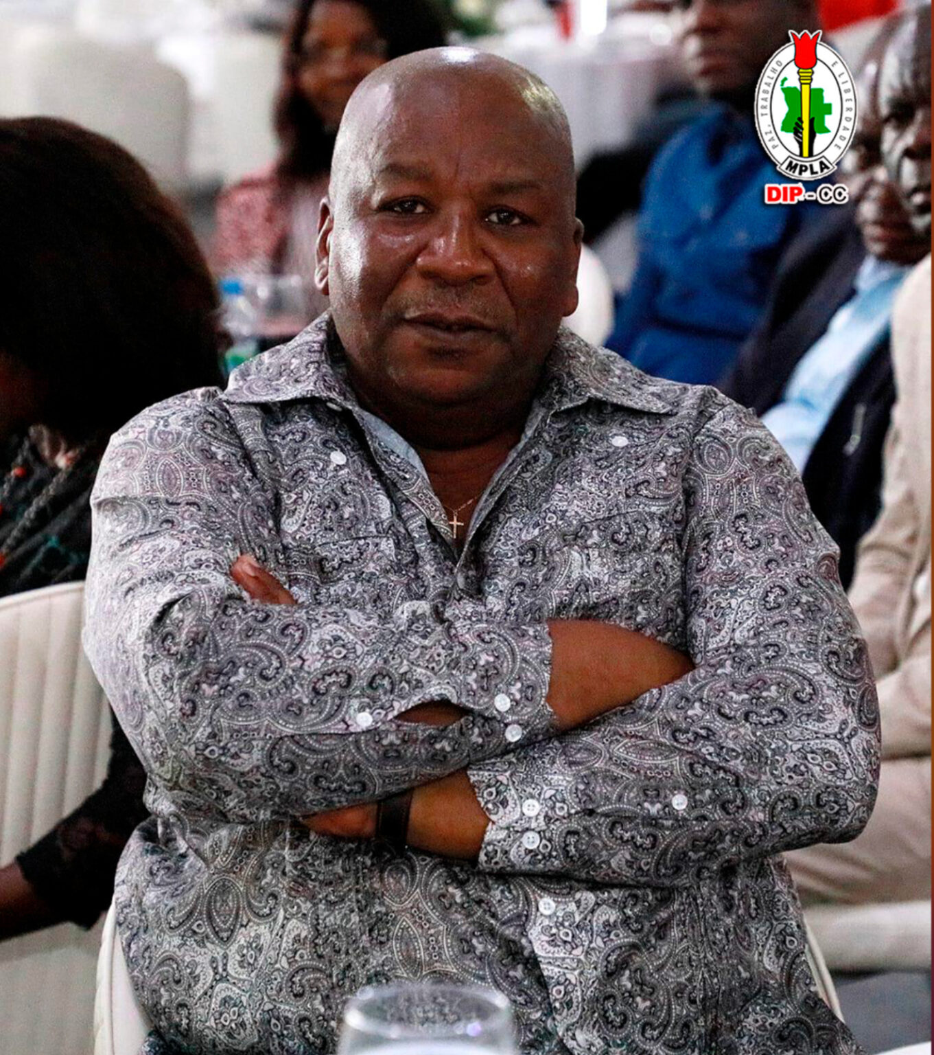 VICE-PRESIDENTE DO MPLA PRESTIGIA GALA DE HOMENAGEM AO MÚSICO E ...