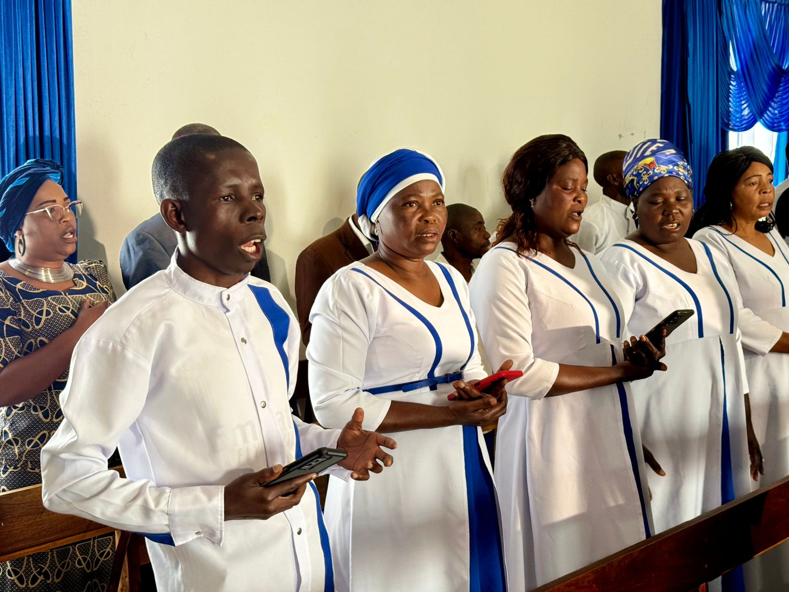 CAMARADA MARICEL CAPAMA PARTICIPA NO CULTO DE ACÇÃO DE GRAÇAS NA IGREJA ...